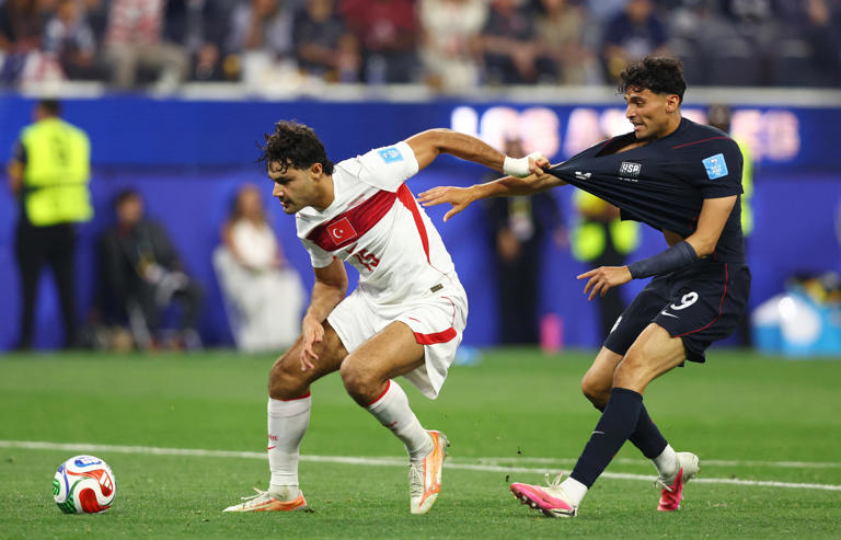 Will El Pasoans Pepi, Zendejas start for USA soccer roster vs. Turkey?