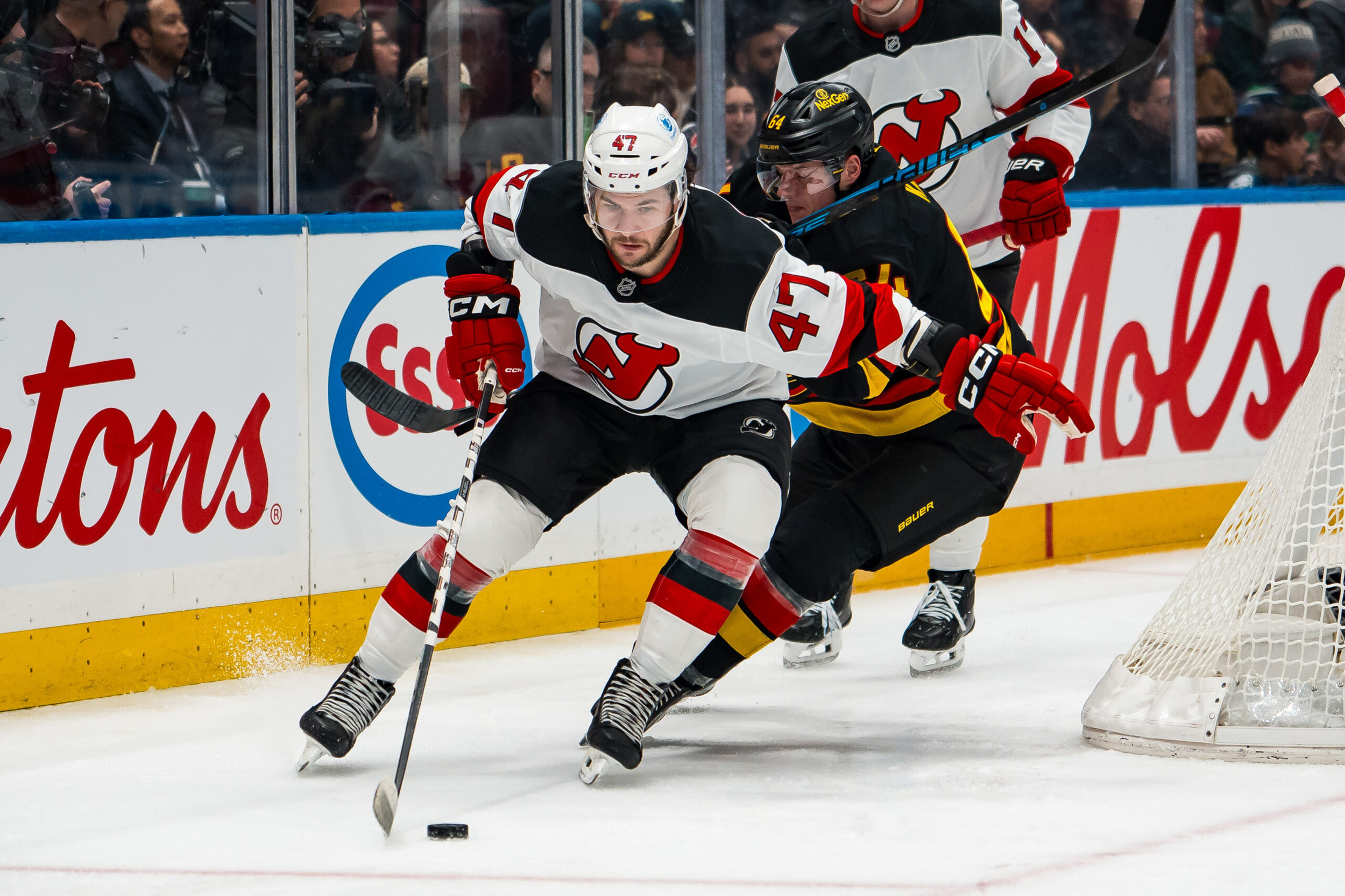Canucks sign forward Paul Cotter to a one-year, $2.15M AAV contract