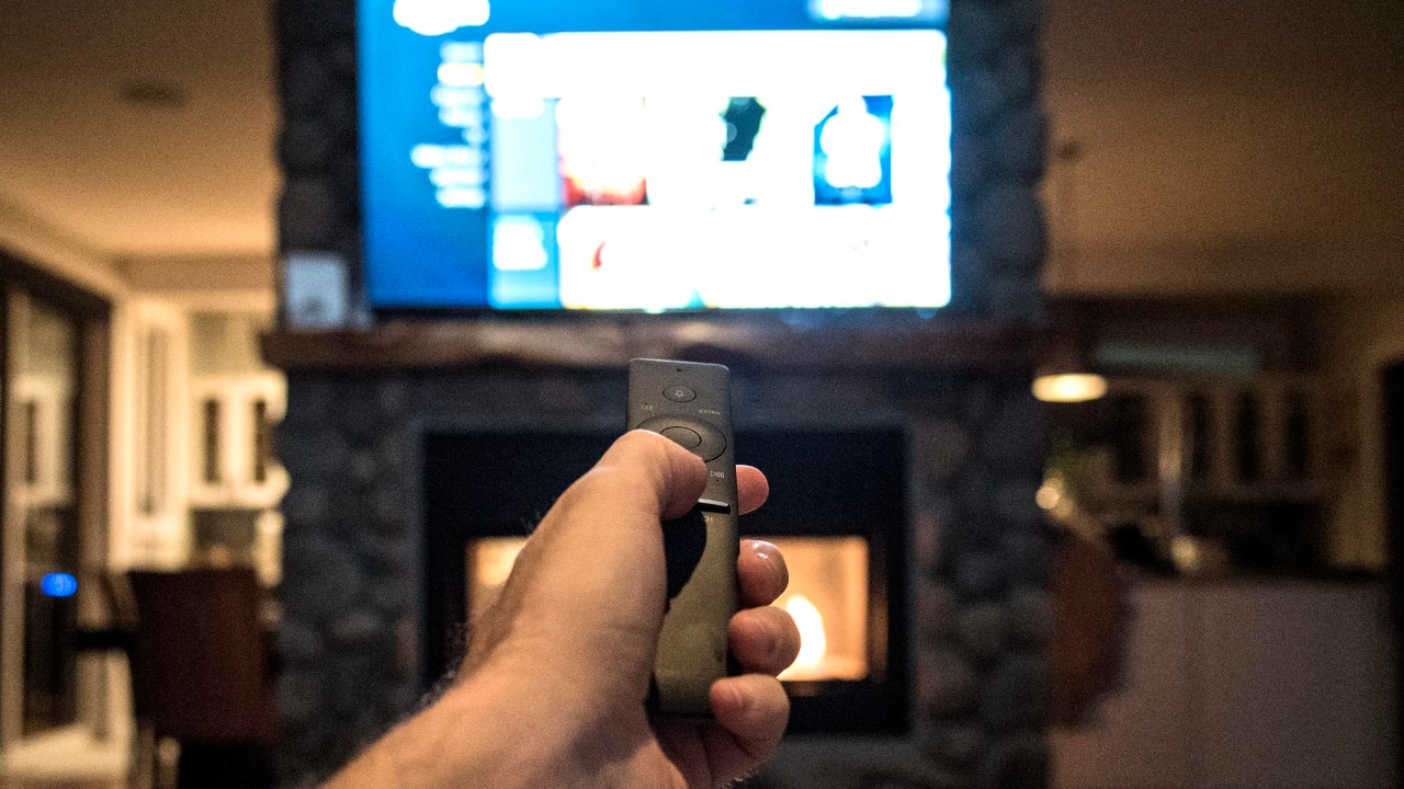 The FBI warns your smart TV’s built-in camera can open a path into your ...