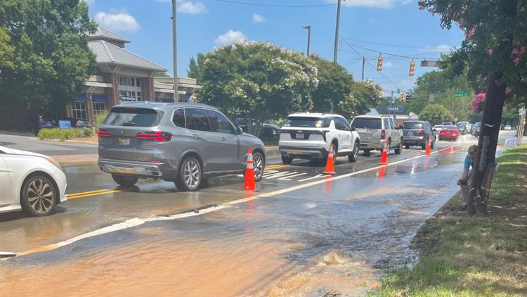 Winston-Salem: South Stratford Road water main break repaired, road reopens