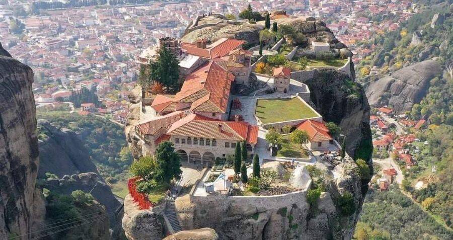 29 jaw-dropping photos of holy places around the globe, from tantric ...