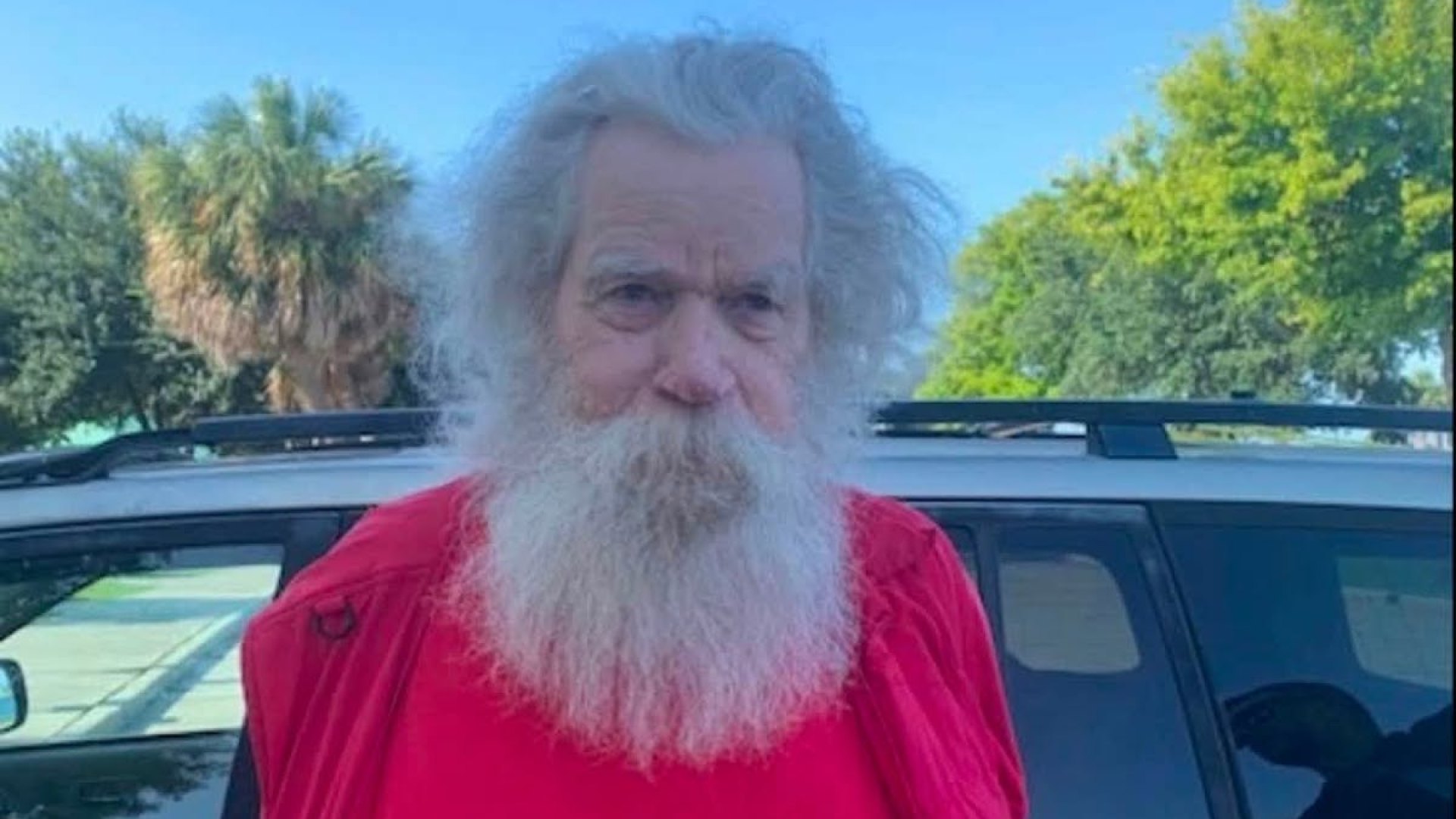 Man named Santa Claus allegedly tried to meet detective posing as teen boy