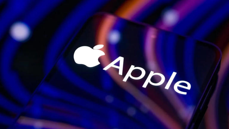 AAPL stock slides after-hours — Apple eyeing Pentagon-blacklisted ...