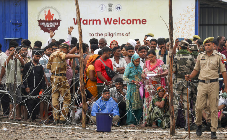J-K LG inaugurates aarti, light and sound show to greet Amarnath Yatra ...