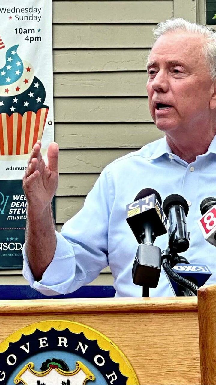 Ned Lamont leads Josh Elliott as primary gap narrows in Democratic ...