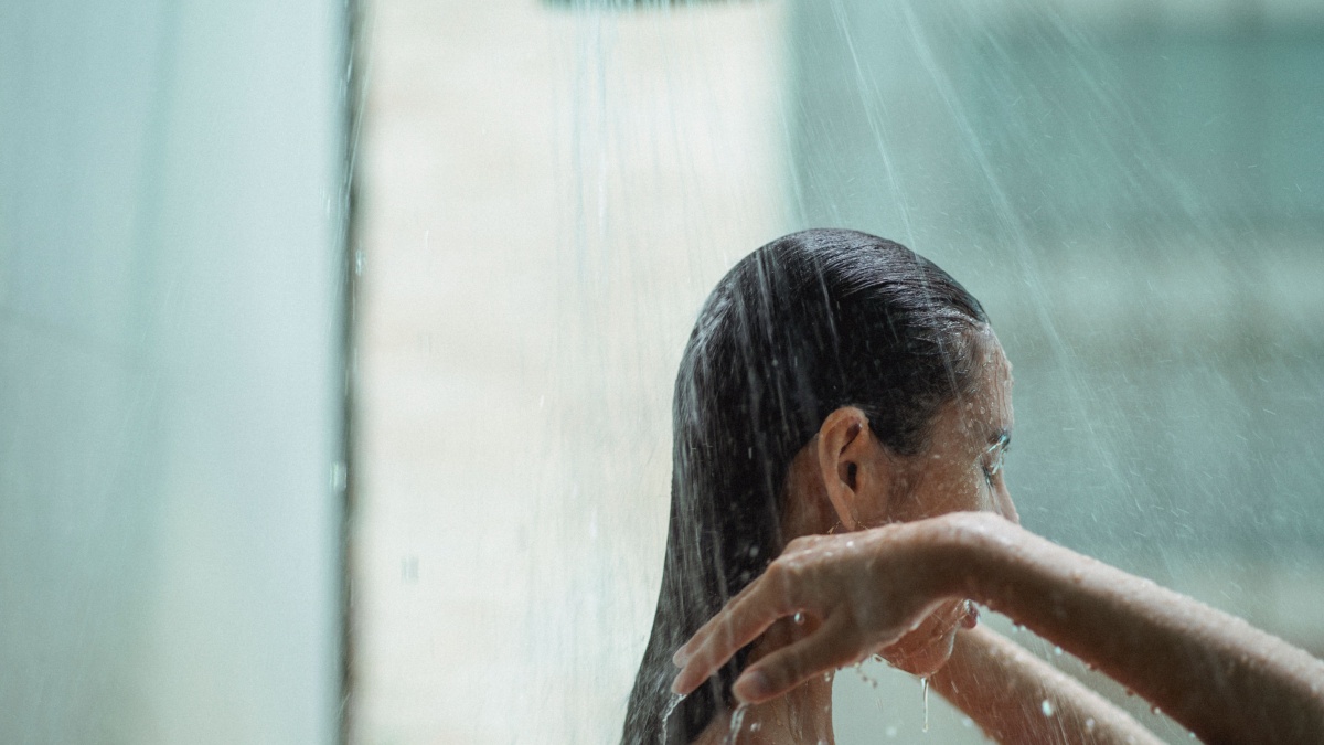 The simple shower habit that can help keep your skin hydrated all summer