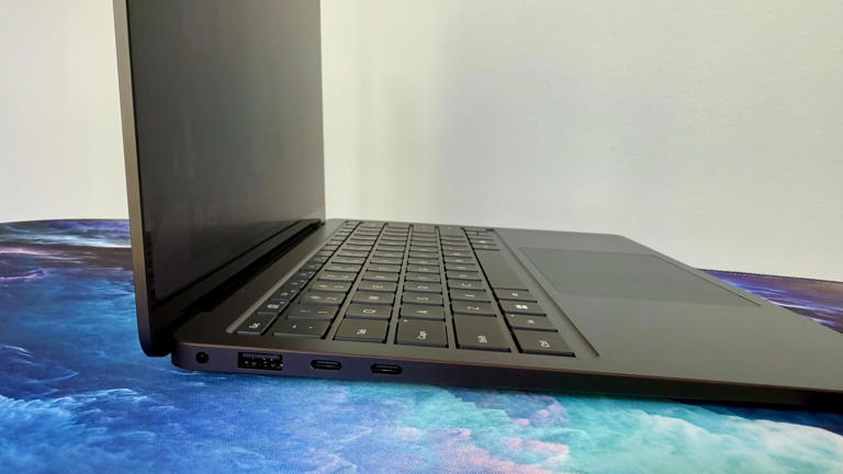 Microsoft Surface Laptop for Business (8th Edition) review: Effective ...