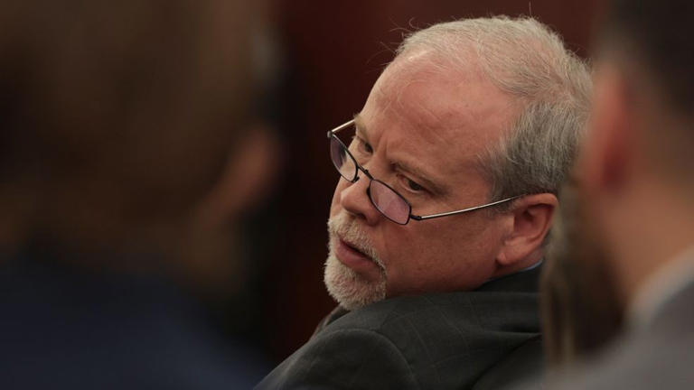 Prosecutors file to oppose Murdaugh laptop access in prison, third ...
