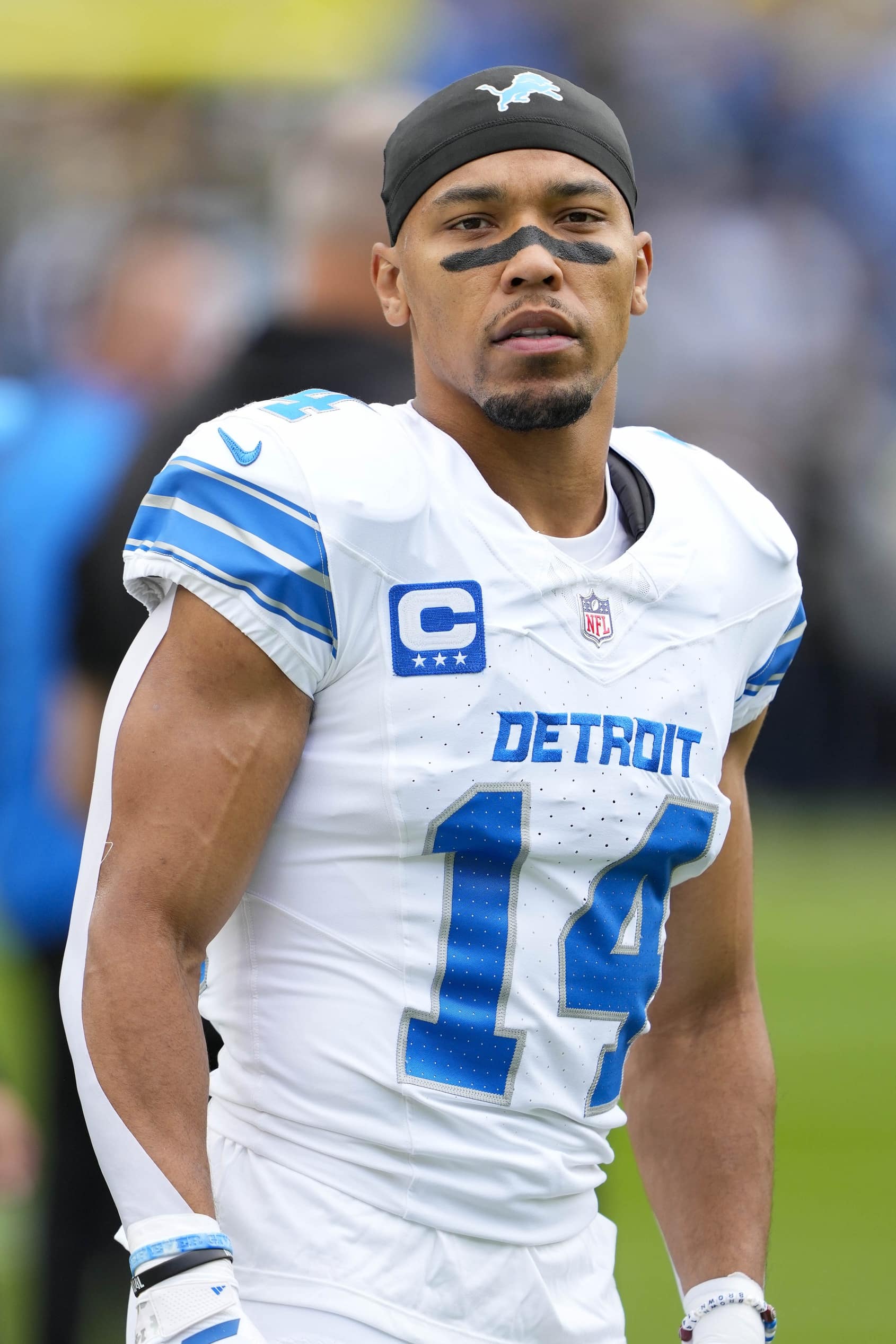 NFL expert ranks team with the best WR, TE and RB group for 2026 season