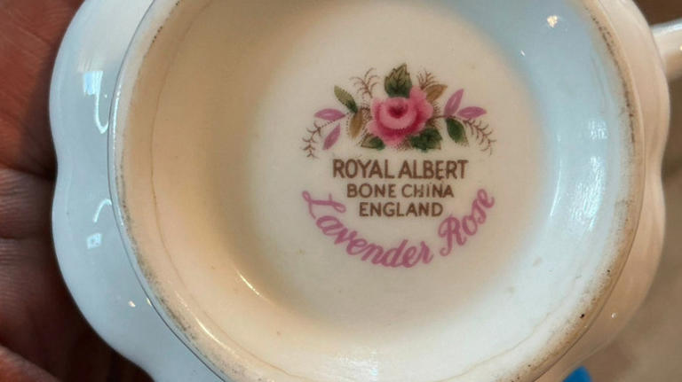 Everyone used it in the '80s — the thrift store find for elegant table ...