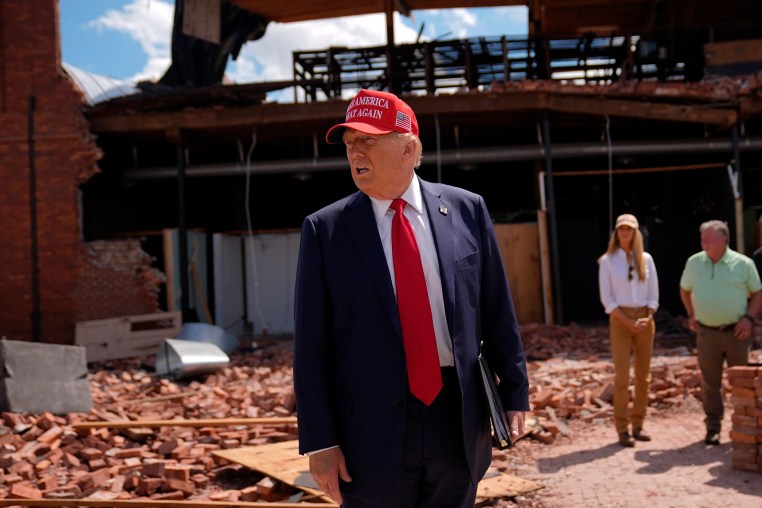 Trump abandons subtlety, connects 2026 endorsements and federal ...
