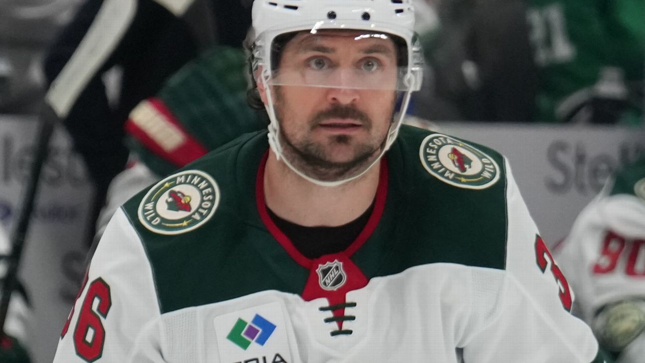 Sources: Kings sign Mats Zuccarello, Corey Perry to 1-year deals