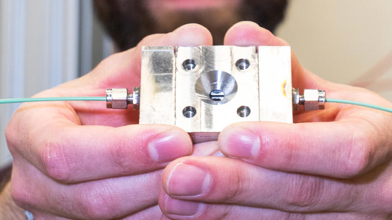 US scientists turn wasted methane into valuable liquid fuel using low ...