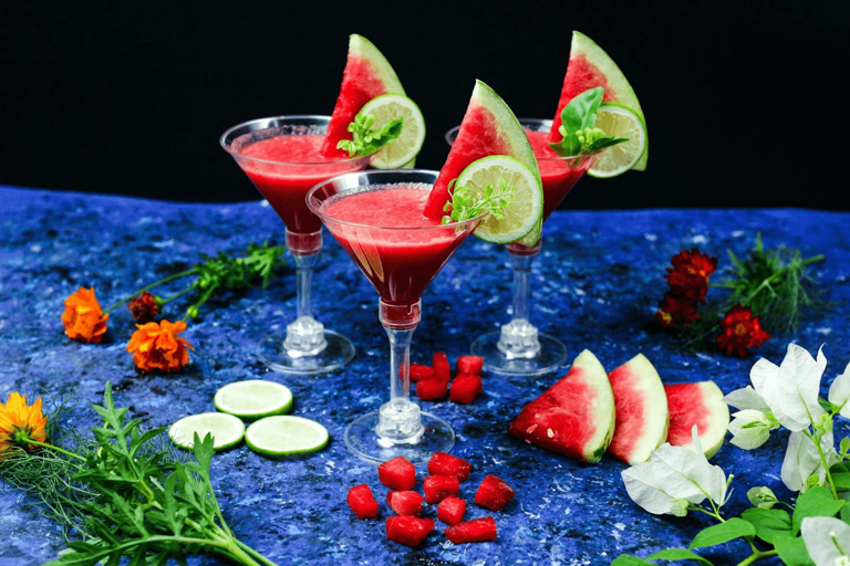 Healthy mocktails for the whole family: Sips that support sleep and ...