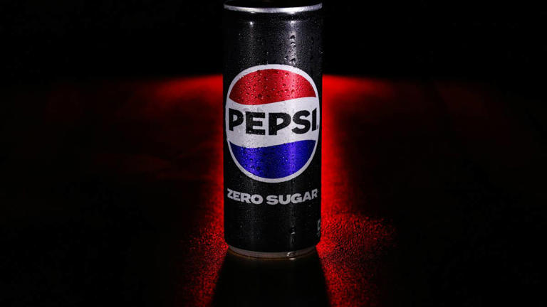 Pepsi revives 1976 challenge with summer tour featuring blind taste tests