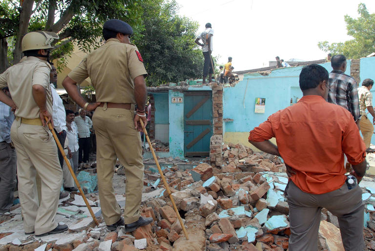 Eight shops razed to clear road in Maktampura area of Ahmedabad