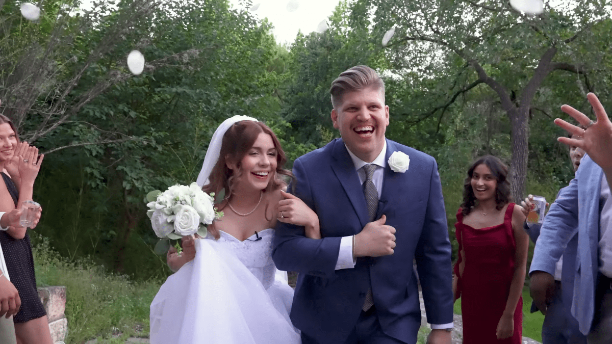 Texas man married his ‘girlfriend’ of 3 weeks without inviting his ...