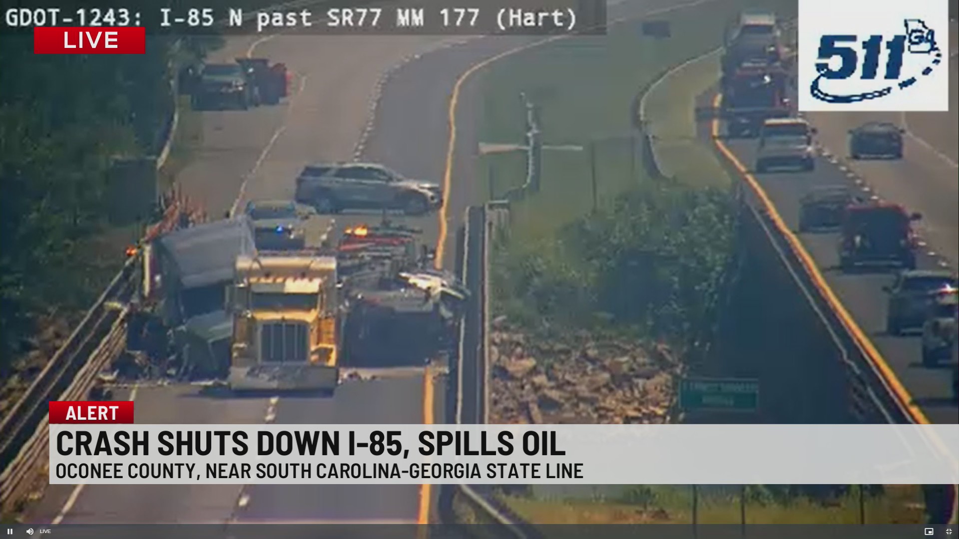 Early morning crash causes oil spill, closing all lanes on I-85 South ...