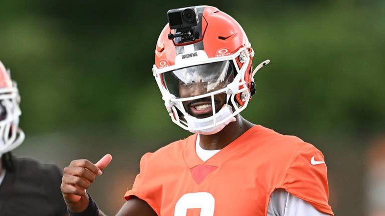 Shedeur Sanders just earned major respect from a division rival