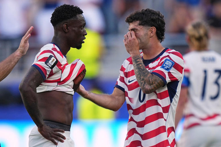 Balogun gets US's go-ahead goal against Bosnia and then red card