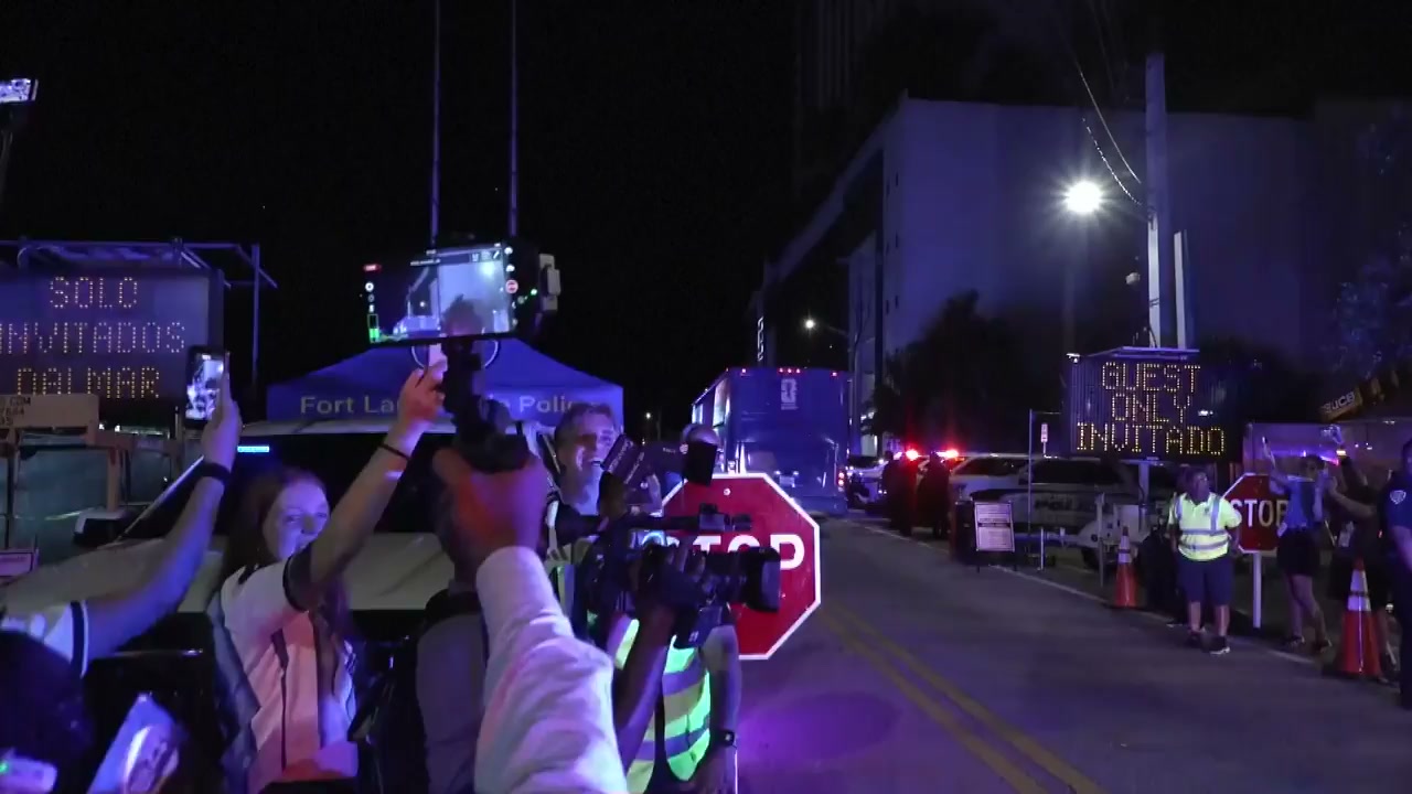 Messi fans welcome icon back to Miami as Argentina arrive for Cape ...