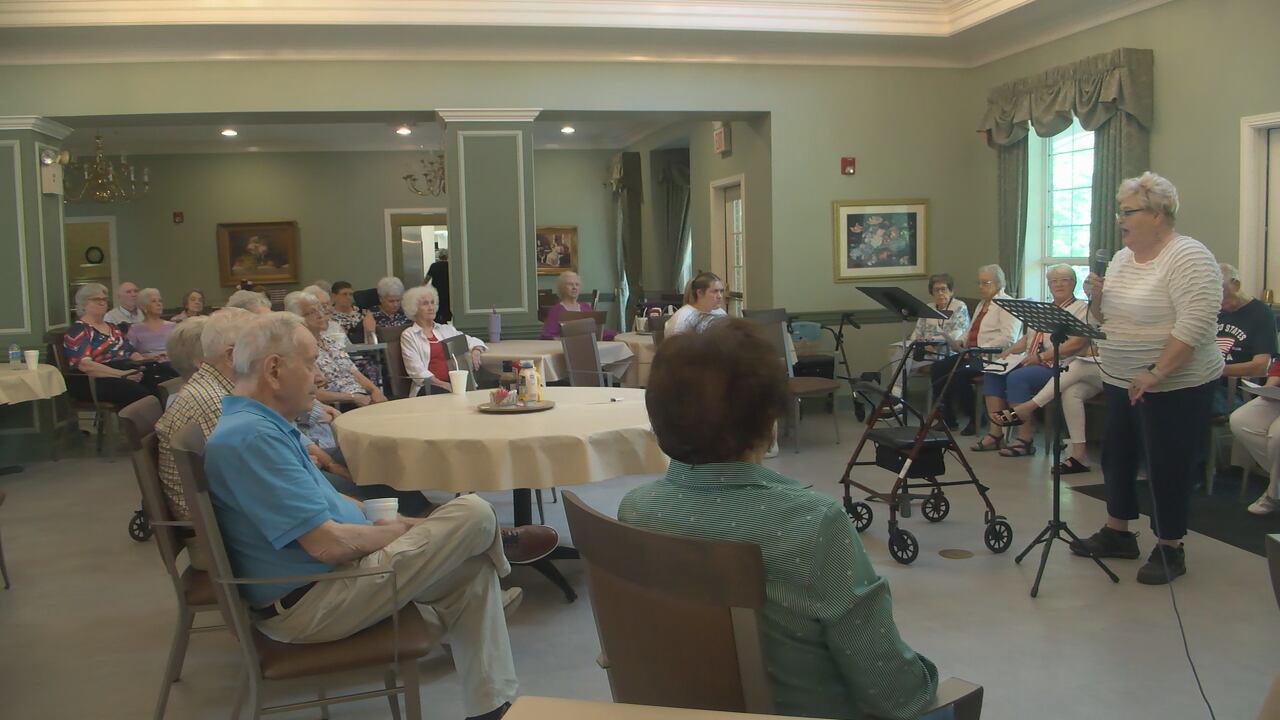 Jonesboro seniors read Declaration of Independence in full for the ...