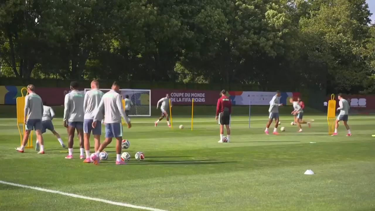 Switzerland prepare to face former boss Petkovic in World Cup Round of ...