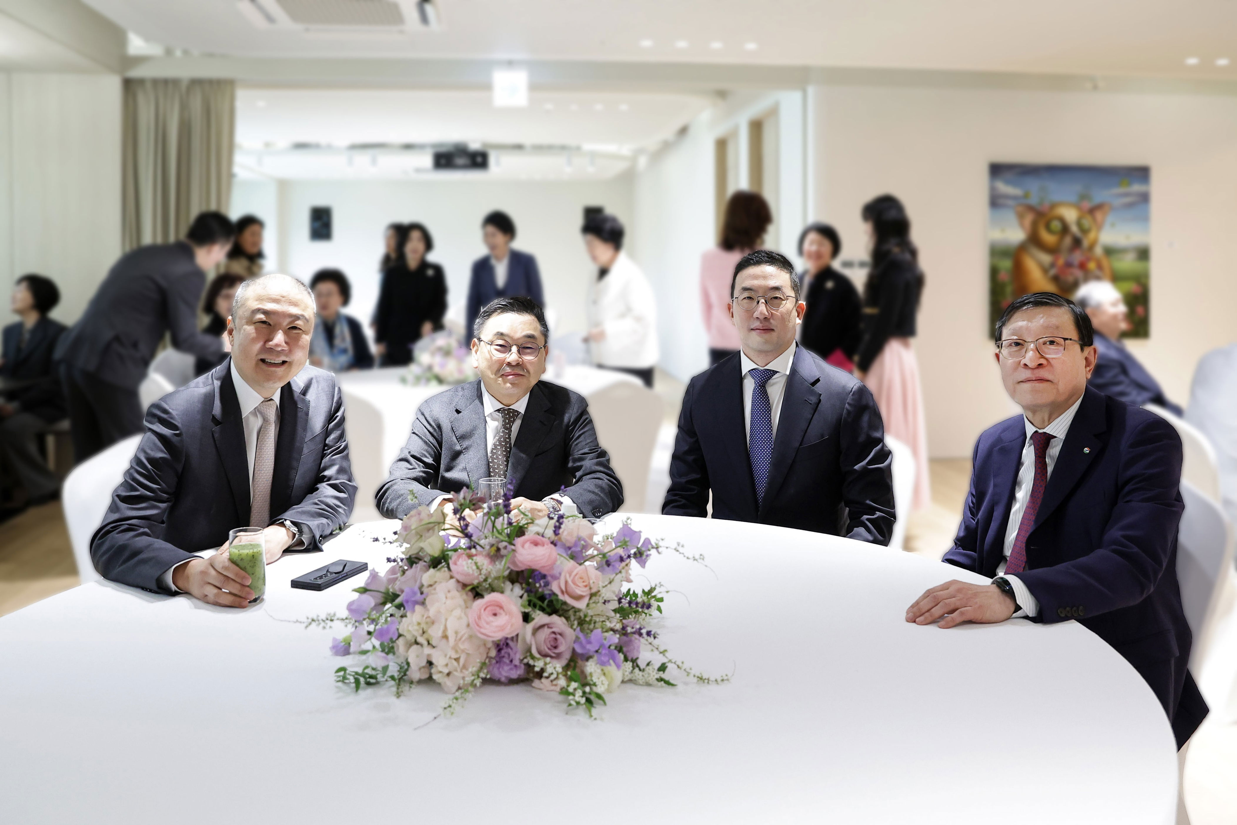 Pan-LG Group leaders gather for LIG D&A 50th anniversary