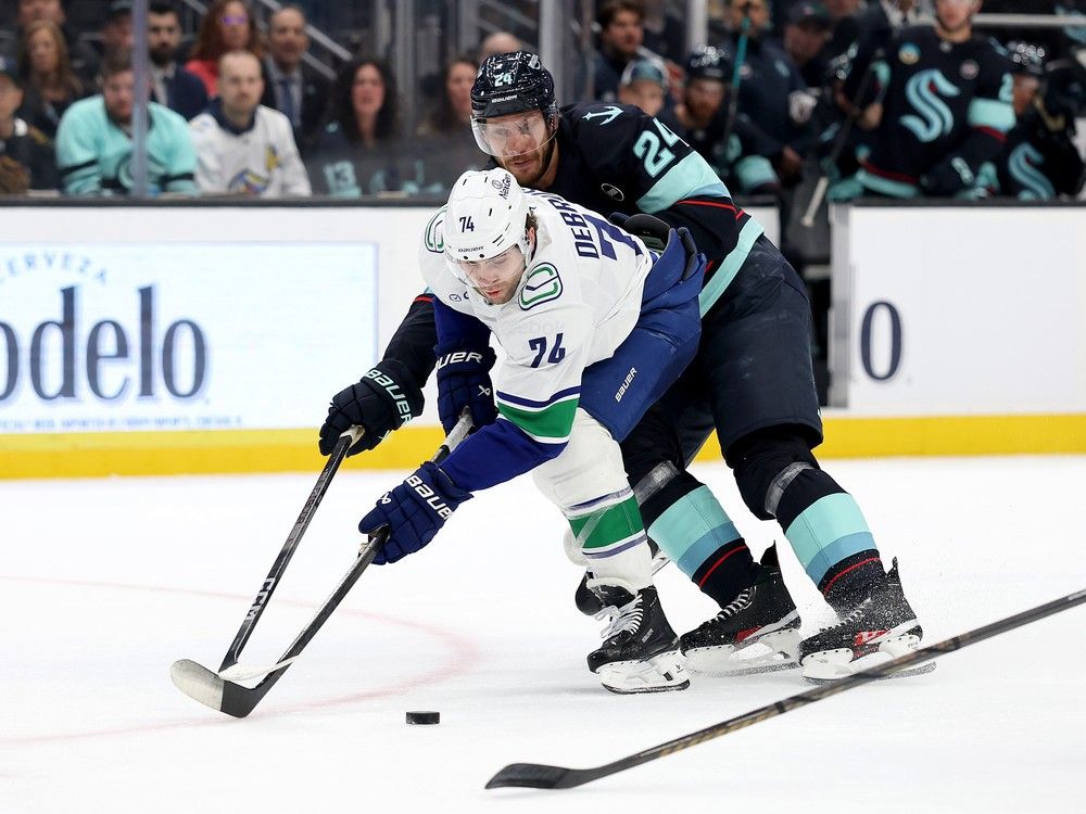 Canucks: Marcus Pettersson exits to Rangers, Jamie Oleksiak arrives