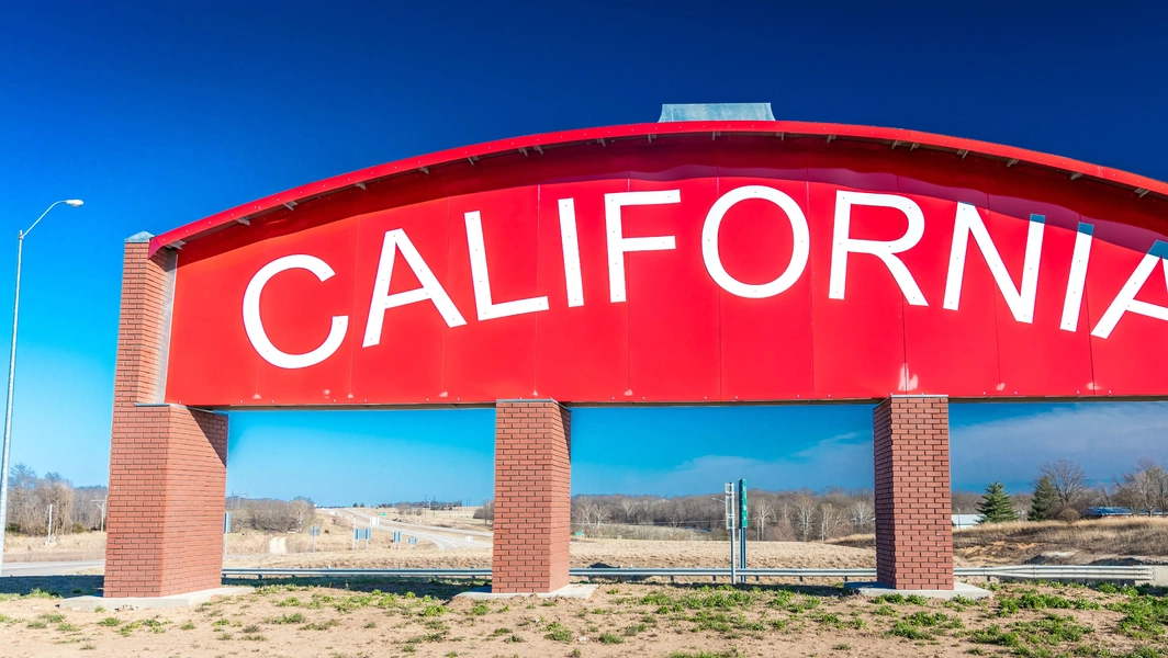 10 US states beginning with the letter C