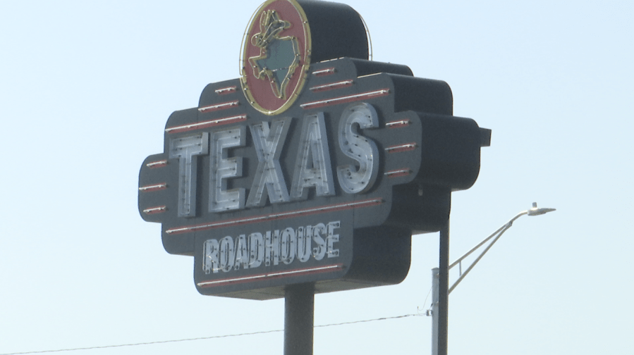 Local woman retires from Texas Roadhouse after three decades