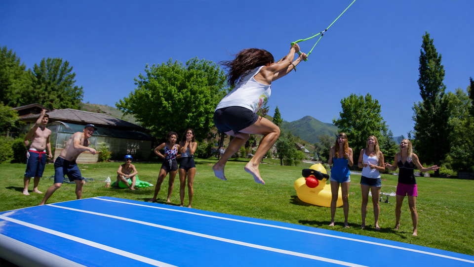 Giant launcher delivers high flying thrill ride