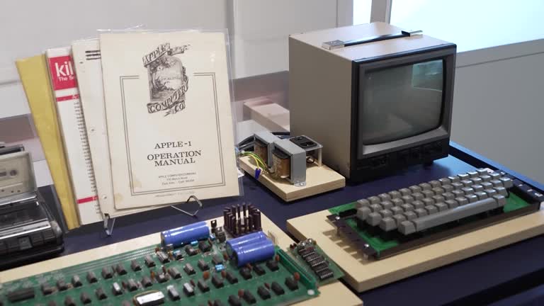 Rare working Apple-1 computer from 1976 heads to auction