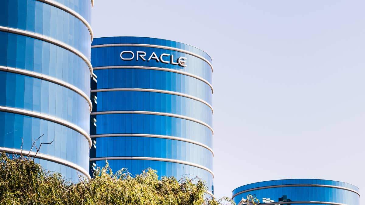Oracle stock falls for a seventh session as filing risk lands