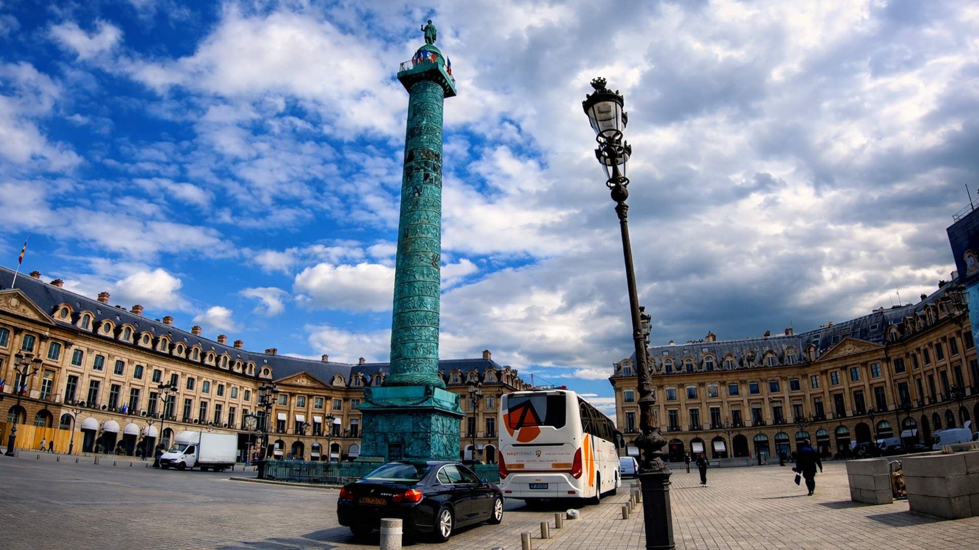 Walking through Place Vendôme and Opéra in Paris (4K)