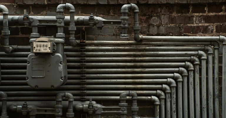 The tap water in America isn't as safe as you've been told - here's the ...