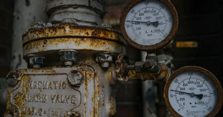 The tap water in America isn't as safe as you've been told - here's the ...