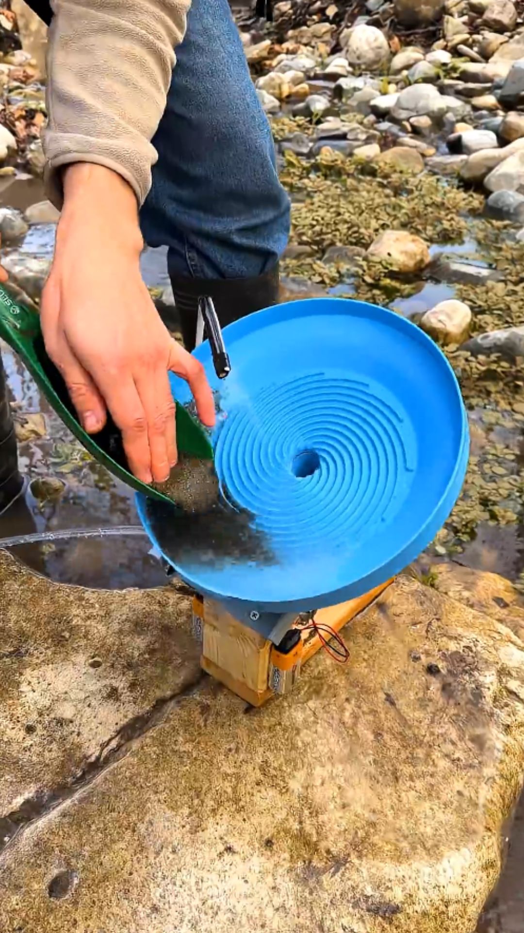 Gold prospecting at home DIY tools and real process