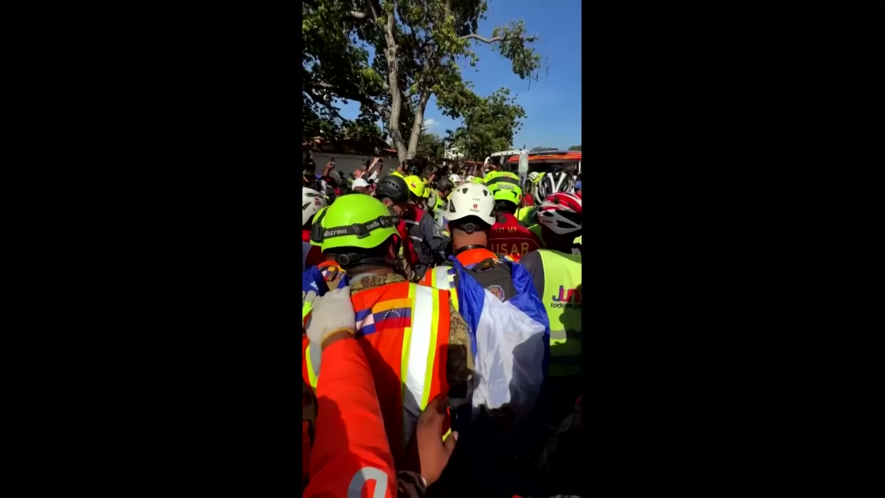 Security guard rescued from rubble a week after Venezuela quakes