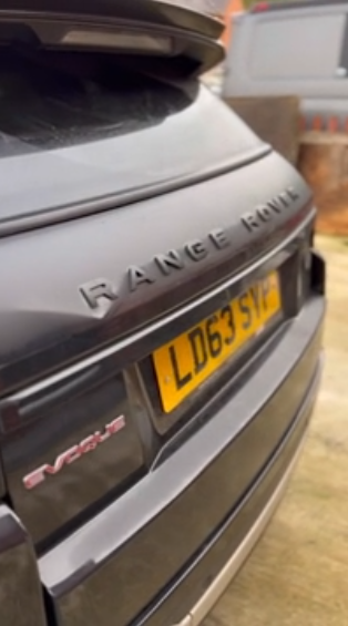 How machine polishing revives a Range Rover Evoque finish