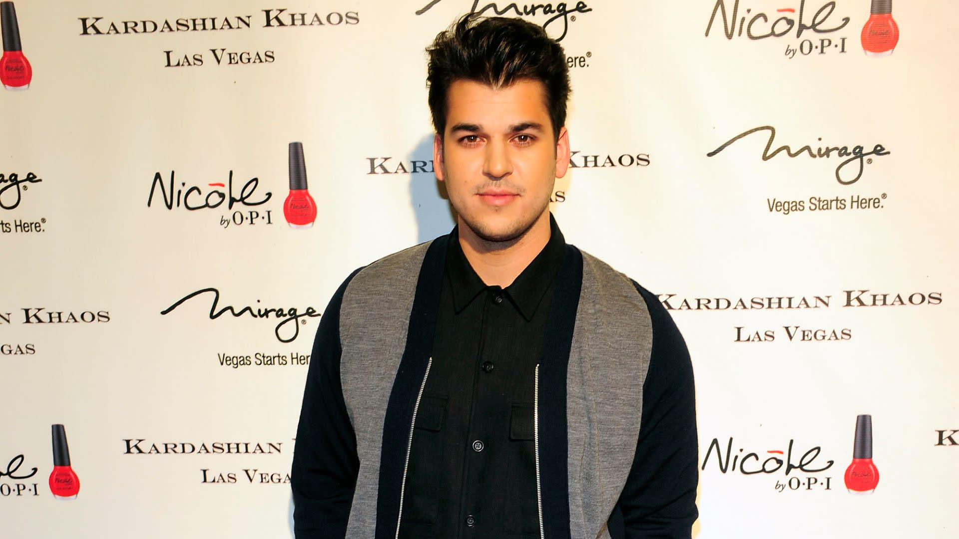 Rob Kardashian makes rare appearance at Khloé's pink birthday bash