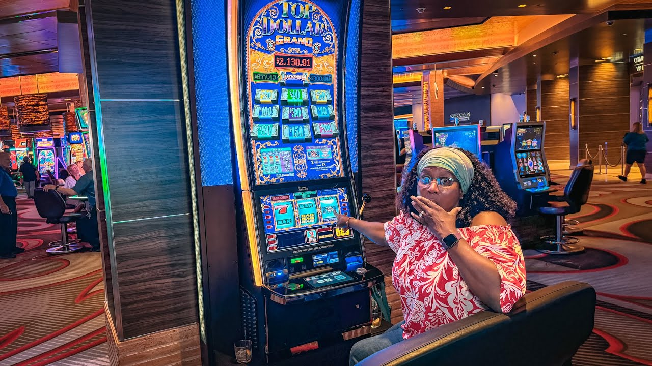 Las Vegas woman cracks the code on this Top Dollar Grand slot machine ...