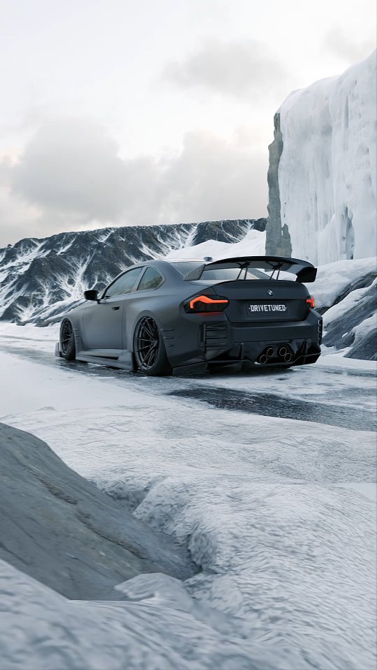 BMW M2 G87 DT animation high performance in motion