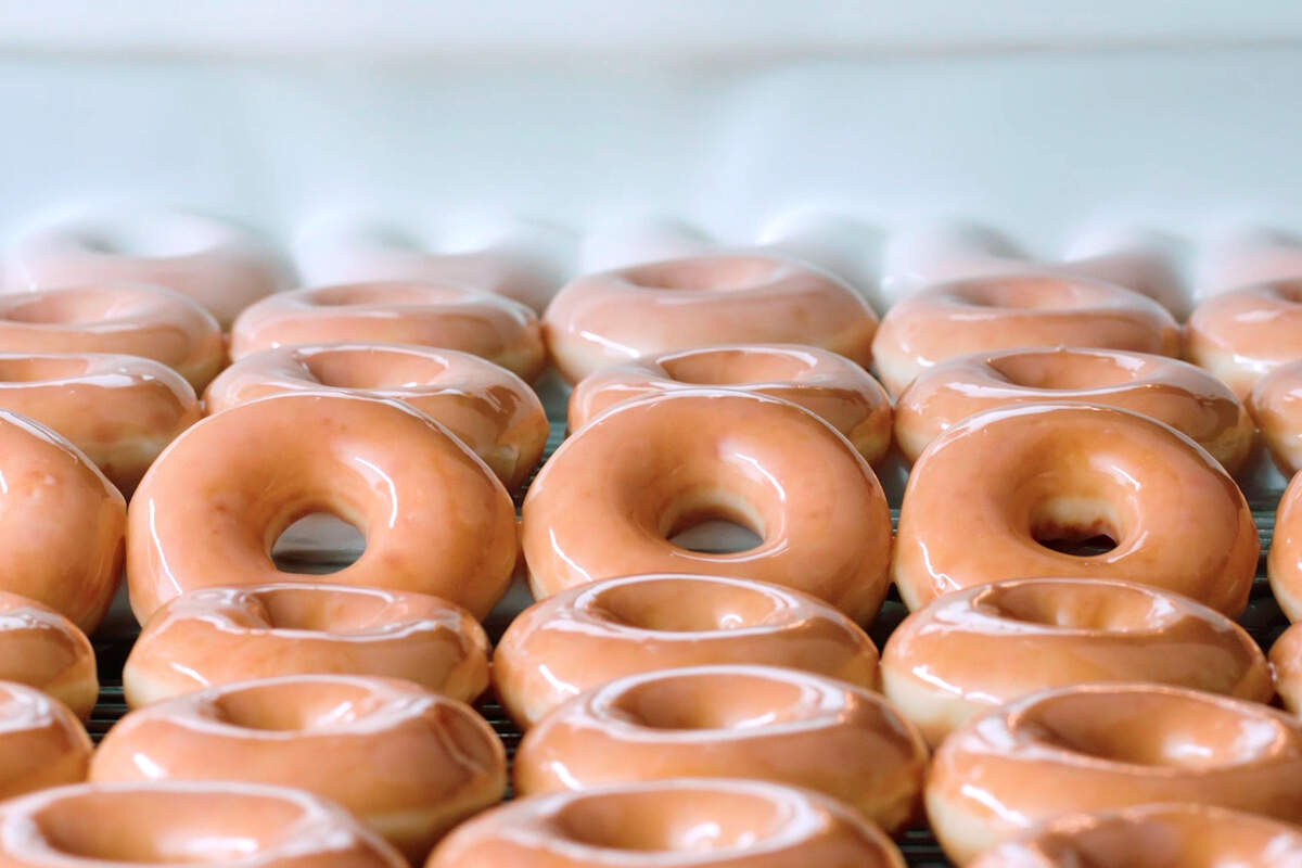Krispy Kreme's July 4 freebie has a dress code. Here's what you do