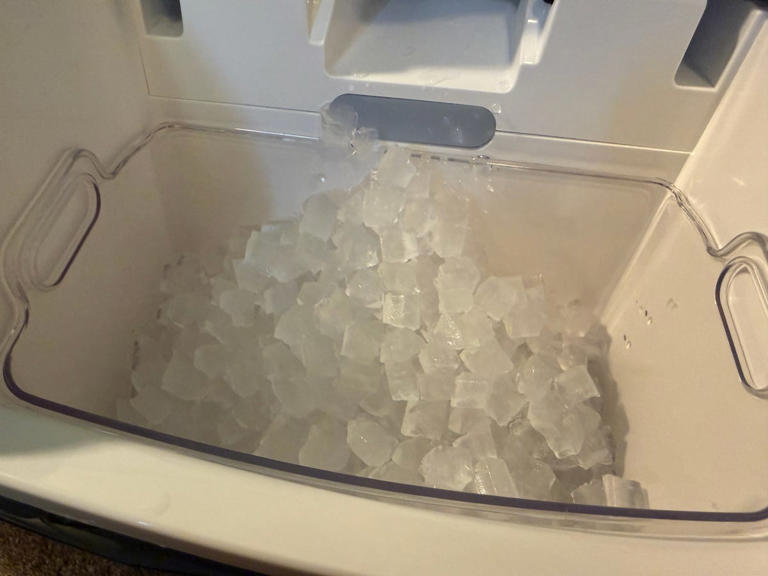 The Euhomy smart countertop nugget ice maker goes toe-to-toe with our ...