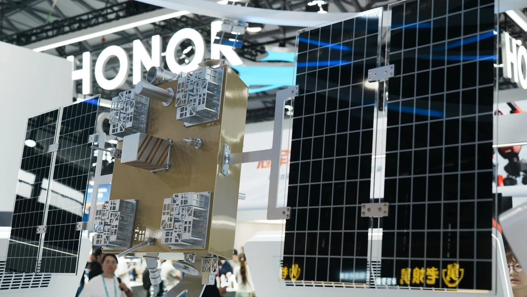 Integrating satellites with terrestrial networks for global connectivity