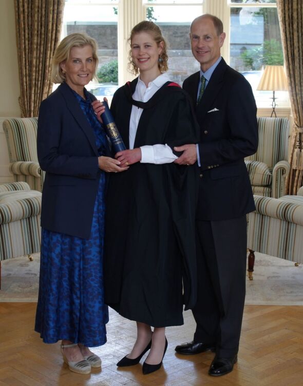 Royal fans spot Prince Edward's incredible gesture to Lady Louise on ...