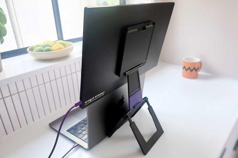 Espresso Pro 4K Touch portable monitor review: Brilliant 4K screen ...