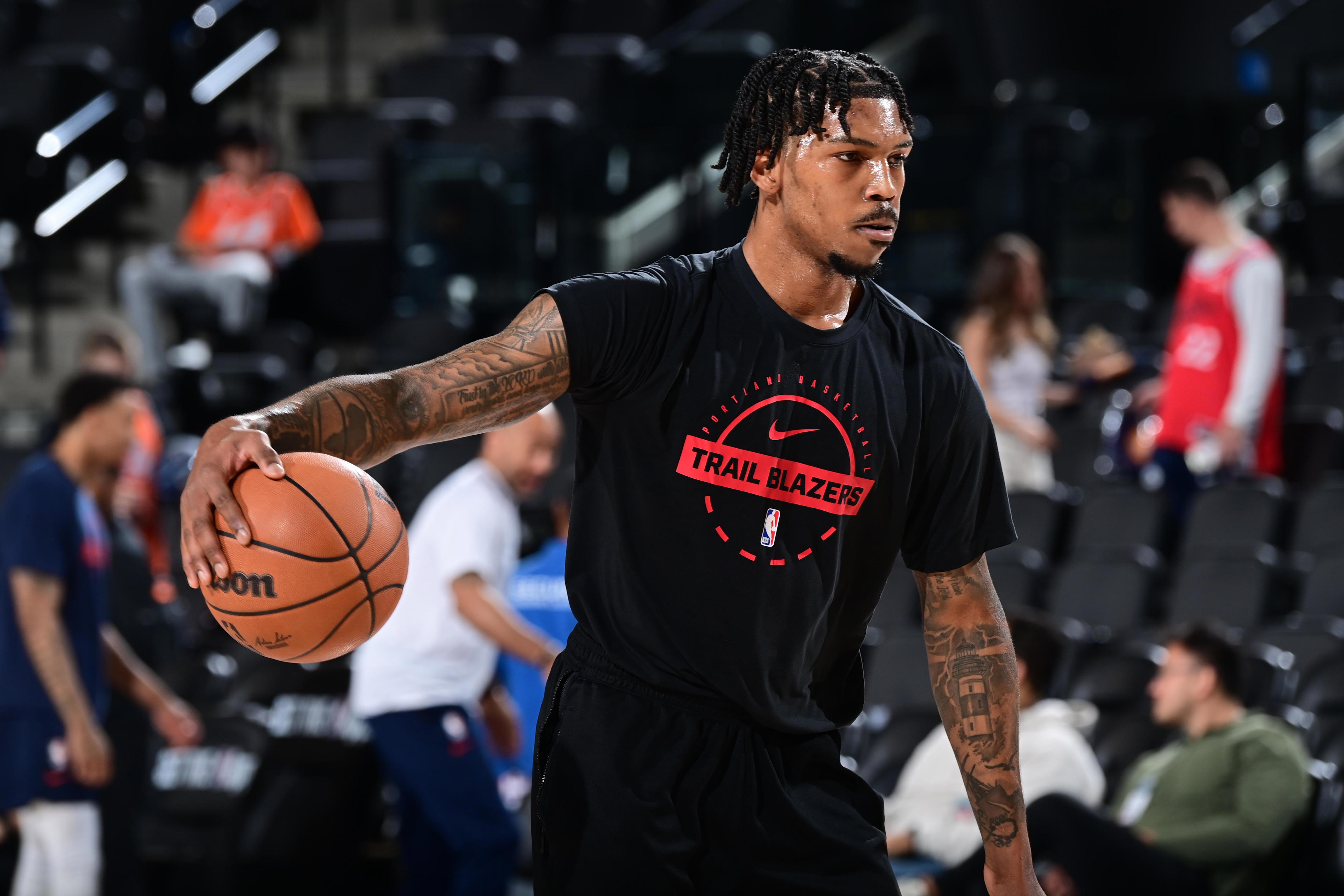 Report: Sixers sign Caleb Love to two-way contract