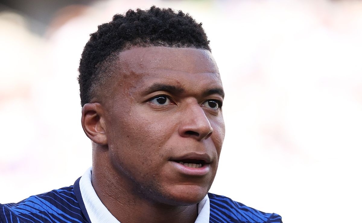 kylian-mbappe-and-lionel-messi-set-historic-eight-goal-mark-at-2026